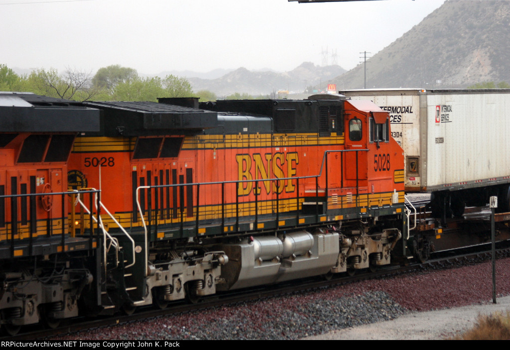 BNSF 5028